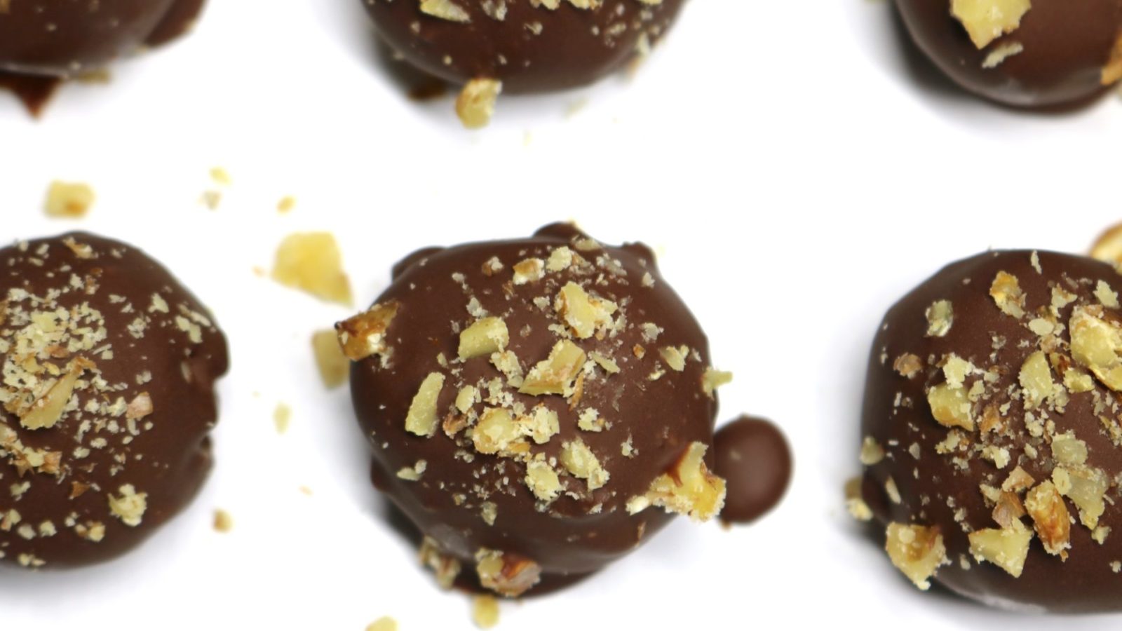 Sugar-Free Maple Walnut Truffles