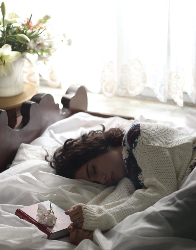 What Happens When You Sleep Too Much and What is the Solution?