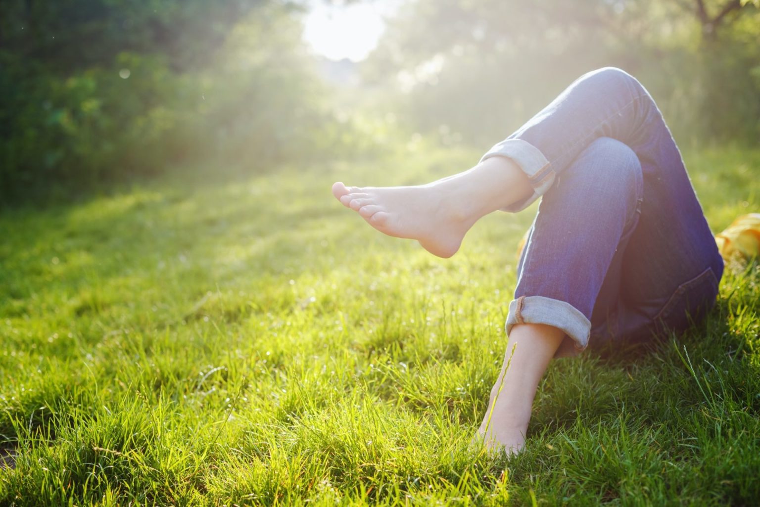Ultimate Guide to the Health Benefits of Grounding